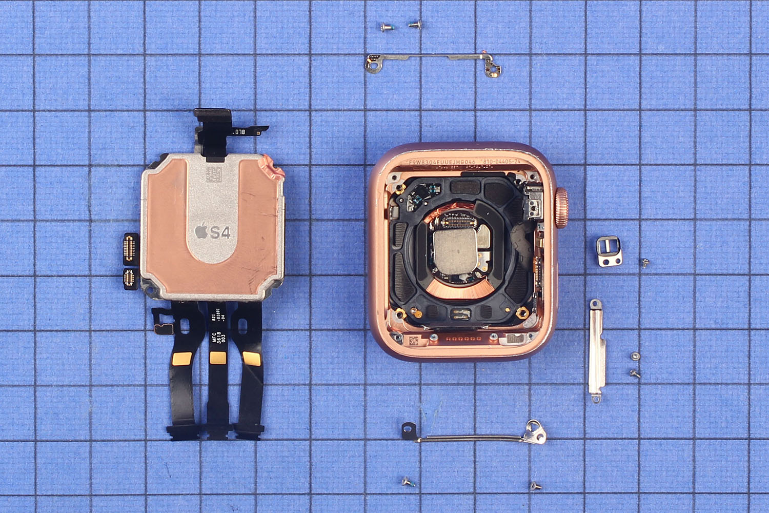 【集微拆评】多款元器件采用模块化处理，Apple Watch Series 4 拆解