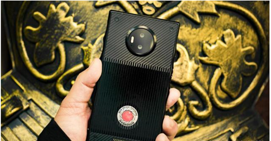 RED创始人宣告退休，Hydrogen手机项目随之告停