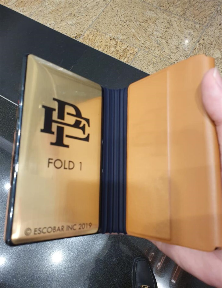 售价约2468元起，Escobar推出最便宜的折叠屏手机