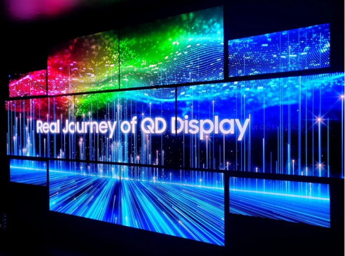 【触控前沿】京东方为荣耀首款折叠旗舰机供应柔性屏；三星全新QD Display屏获3项认证；友达2021年营收同比增长36.8%